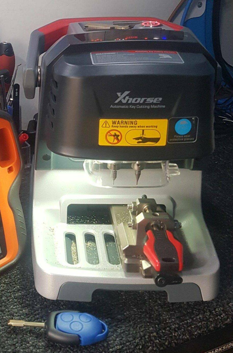 Car-key-cutting – Loxtra Auto Locksmiths Warrington